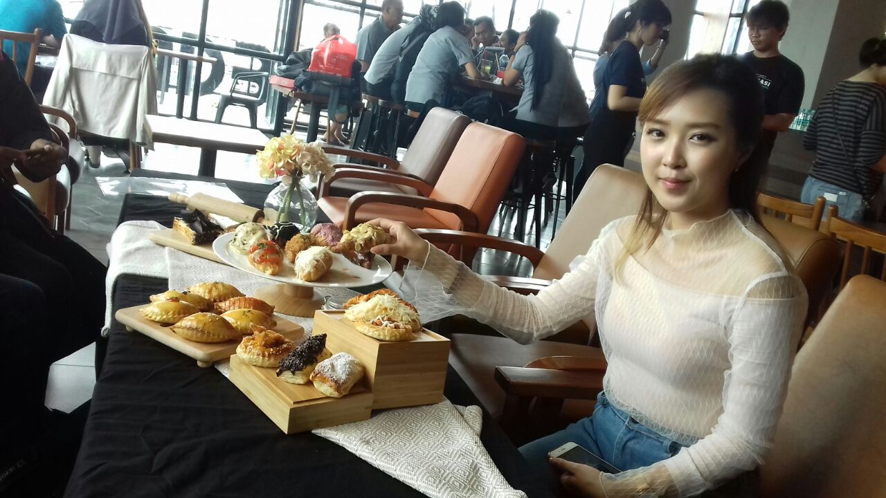 Roppan Juaranya Roti Panggang dan Cafe Jepang - Bekasiekspres